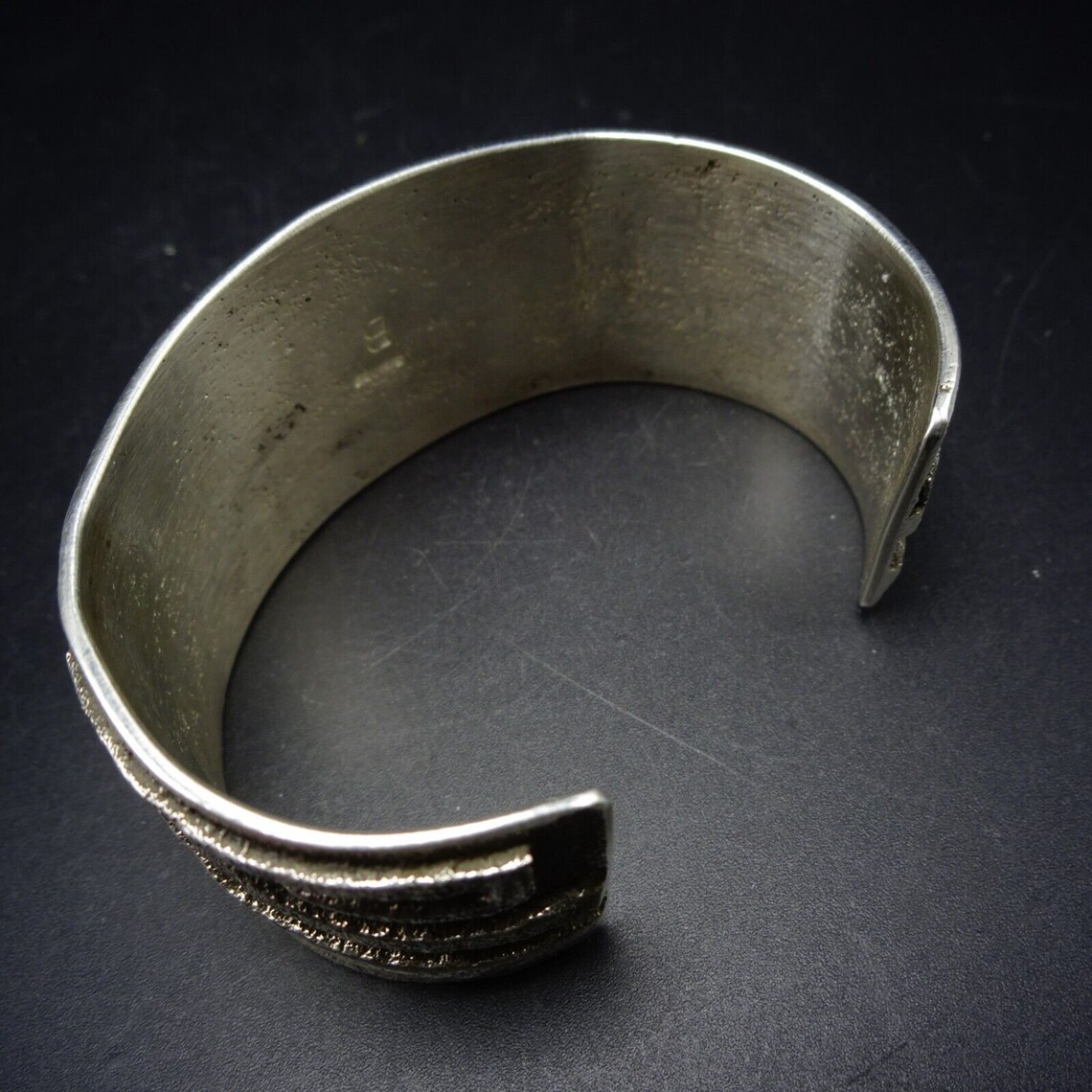 Anthony Bowman NATIVE AMERICAN Tufa Cast STERLING Silver Cuff Bracelet ...