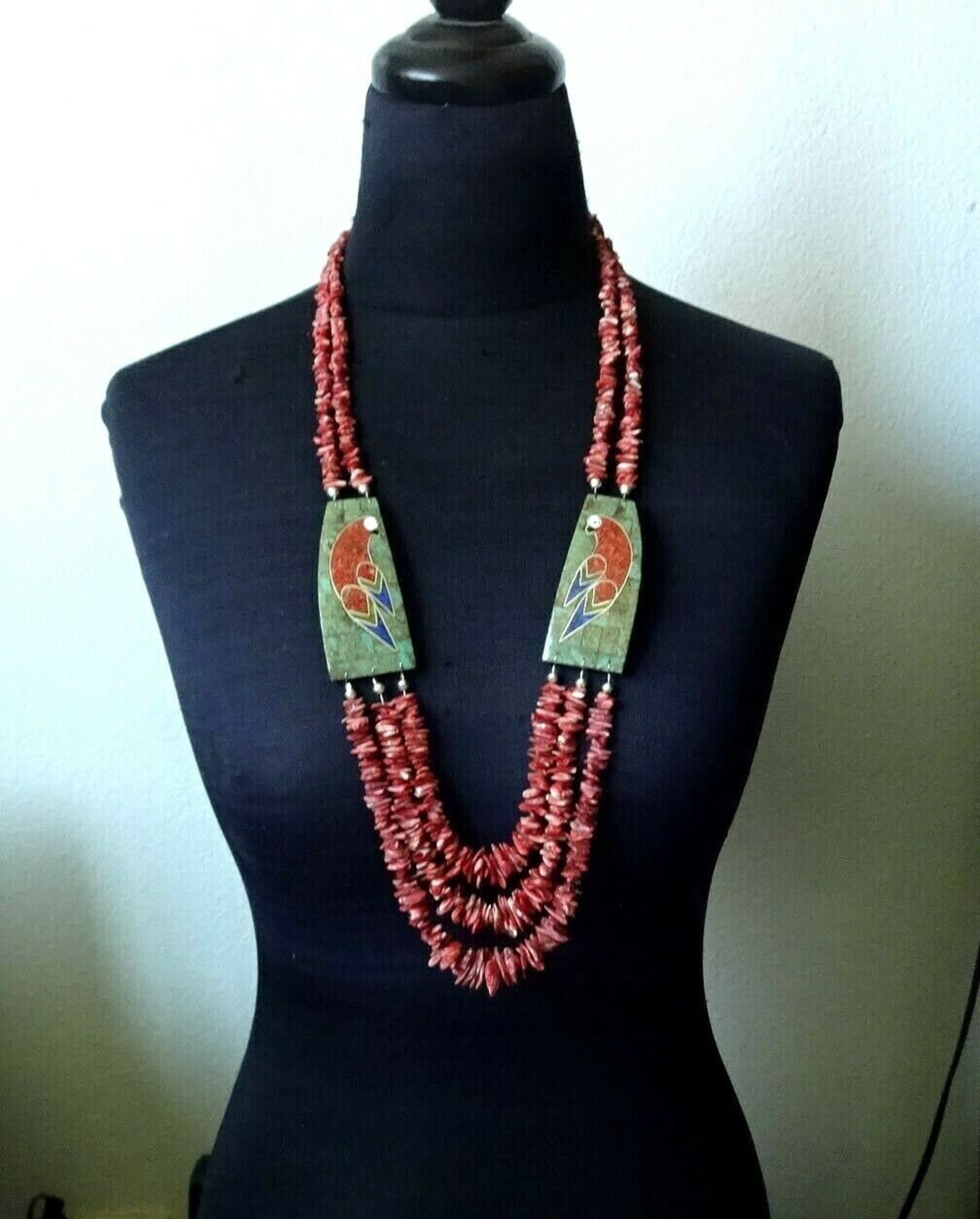 RAYMOND ROSETTA Santo Domingo Pueblo PARROT Spiny Oyster Shell Necklace ...