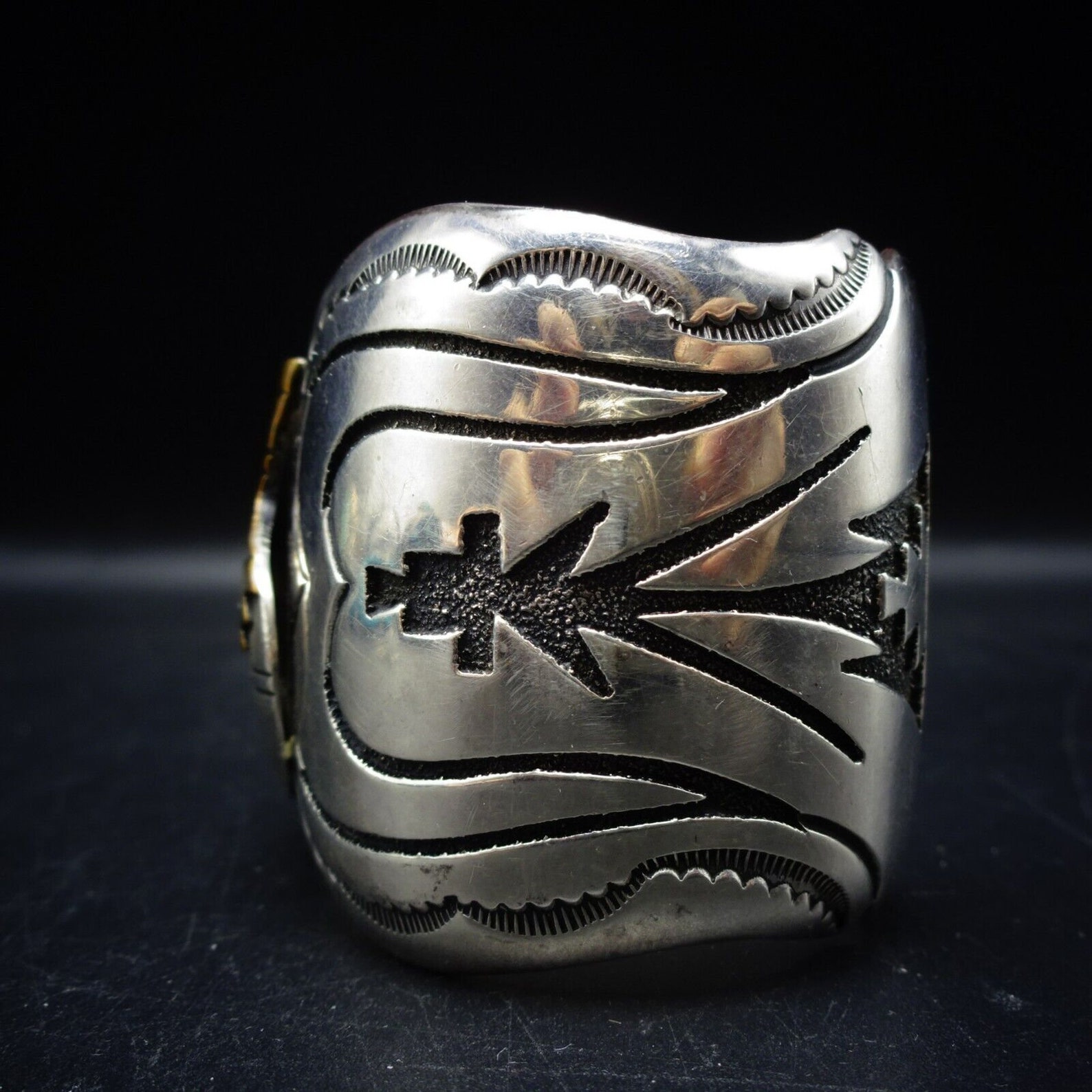 VINTAGE Thomas Singer NAVAJO Sterling Silver and Gold Overlay Vase Cuff ...