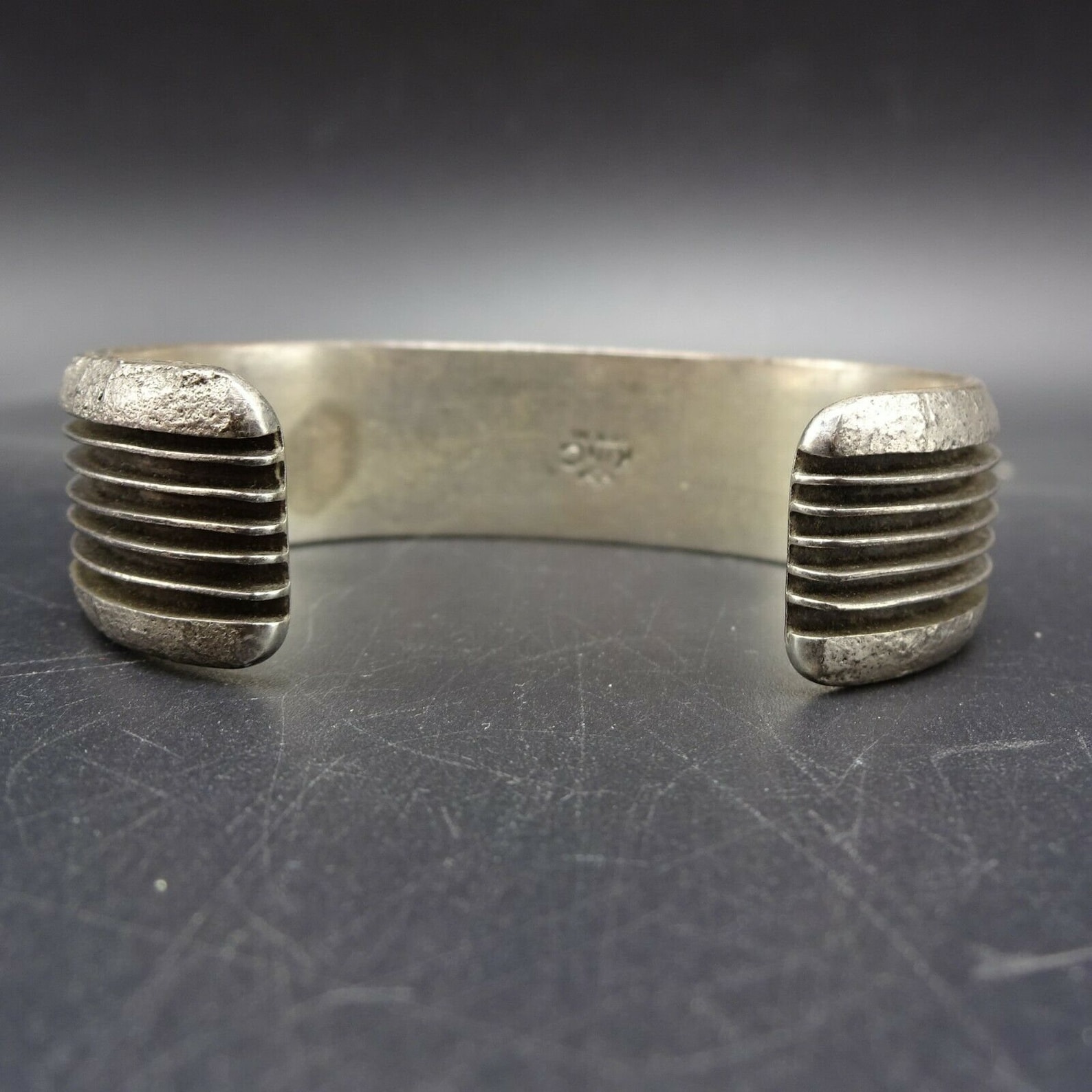 Vintage NAVAJO Sterling Silver KINGMAN TURQUOISE Cuff Bracelet | Etsy