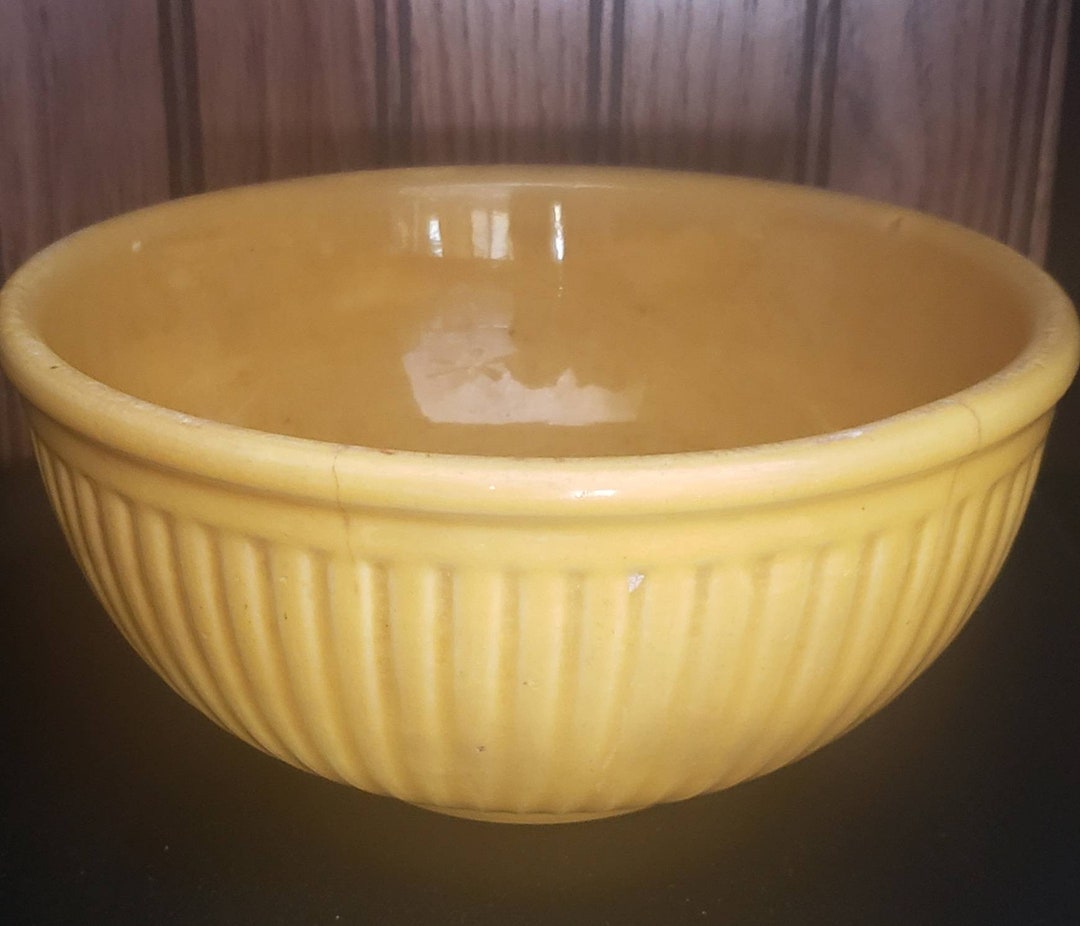 Vintage Unmarked Red Wing Mixing Bowl - Etsy