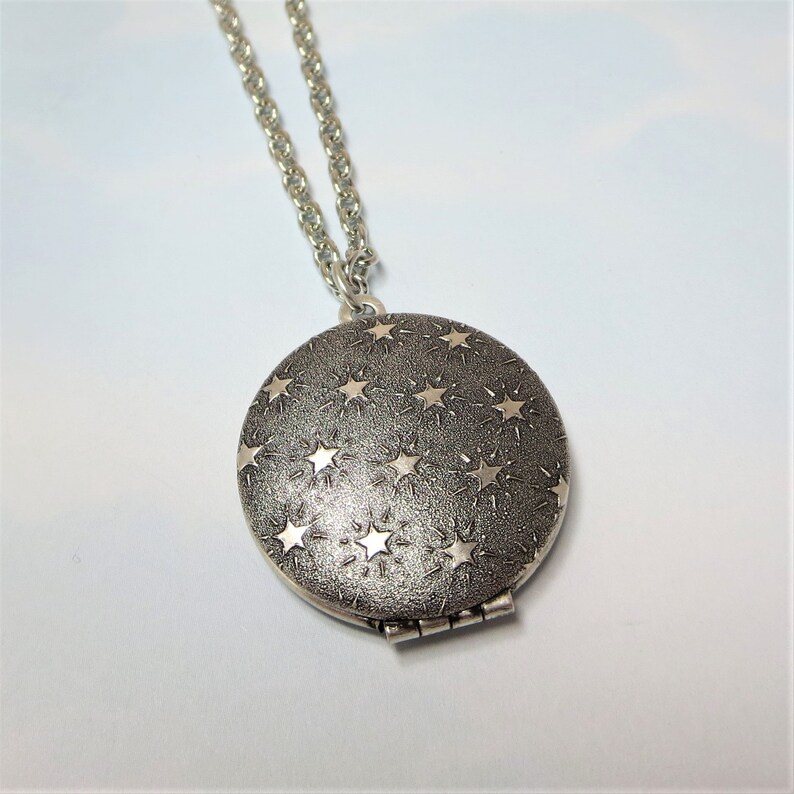 Star Locket Round Locket Celestial Locket Silver Locket - Etsy