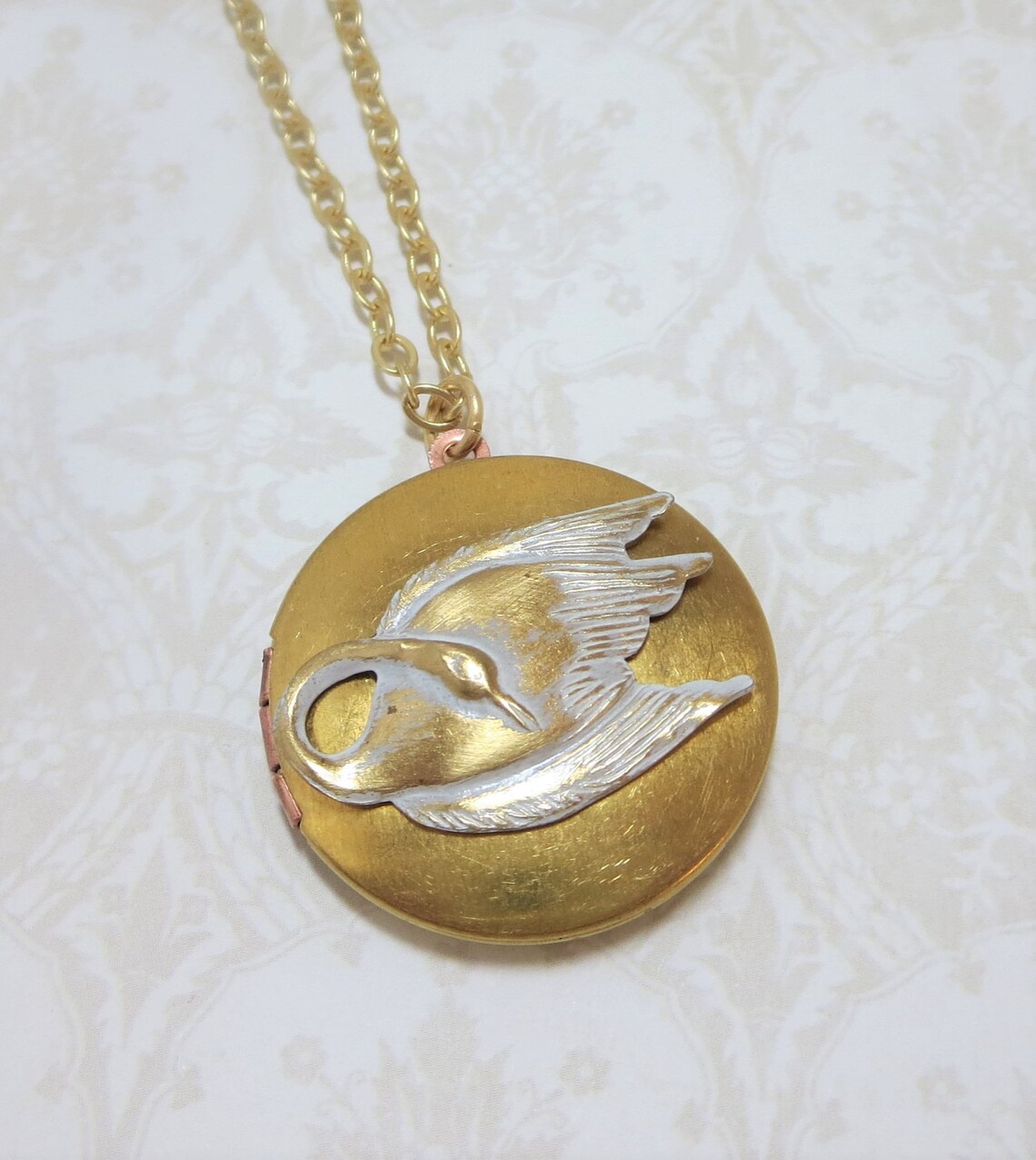 Swan Locket Swan Necklace Pendant White Swan Vintage Locket - Etsy