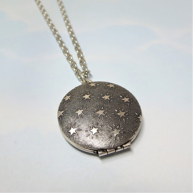 Star Locket Round Locket Celestial Locket Silver Locket - Etsy