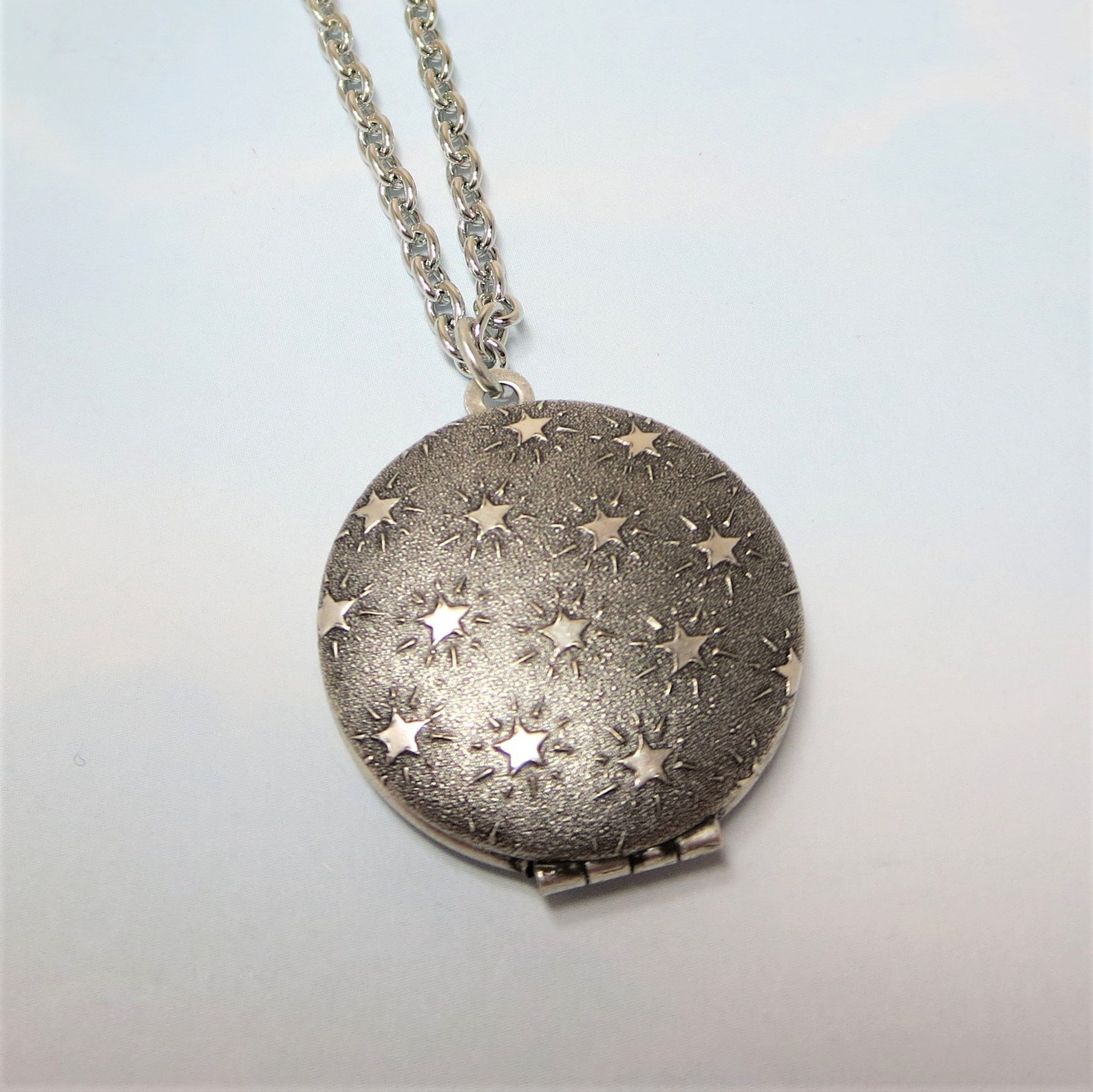 Star Locket Round Locket Celestial Locket Silver Locket - Etsy