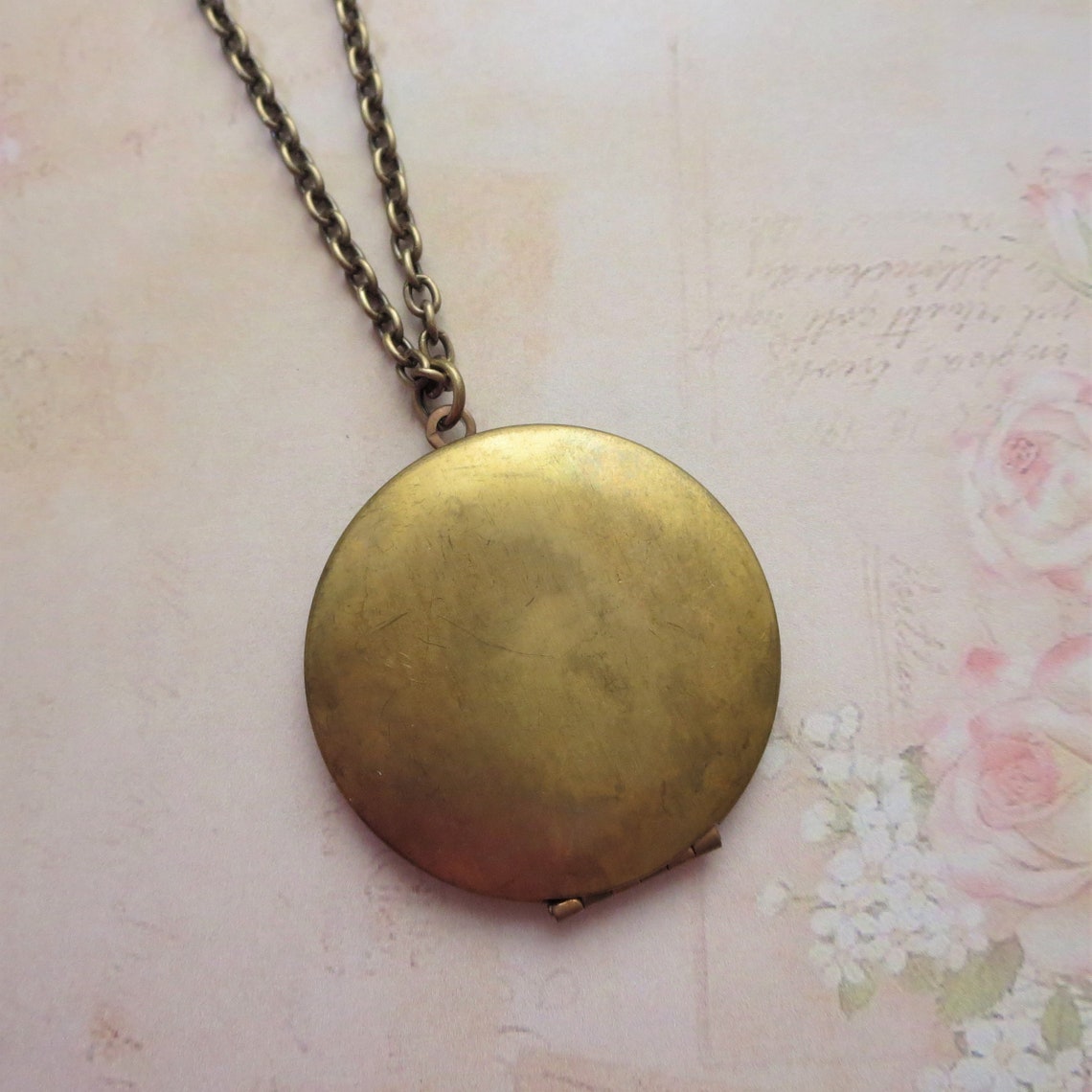 Vintage Locket Round Locket Photo Locket Jewelry Gift - Etsy