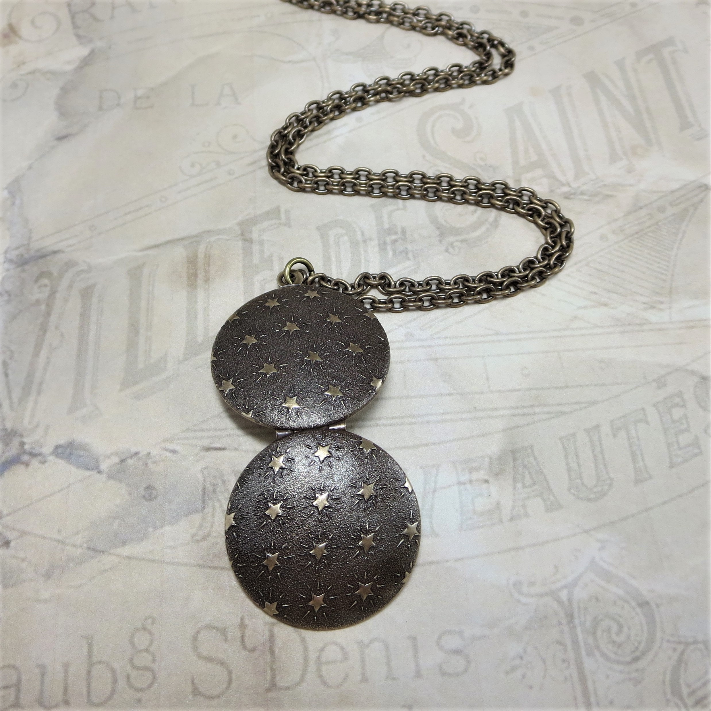 Star Locket Round Locket Celestial Locket Jewelry Gift | Etsy