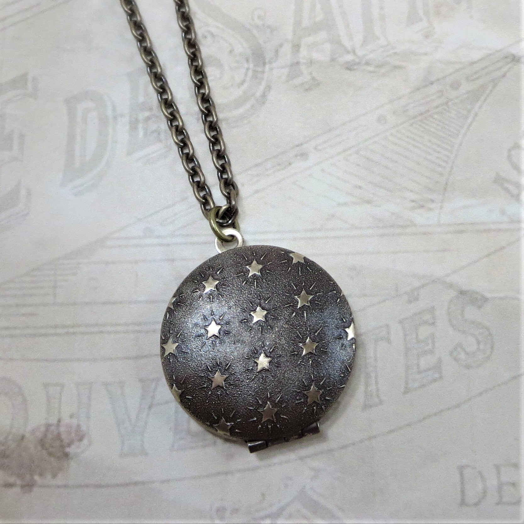 Star Locket Round Locket Celestial Locket Jewelry Gift | Etsy