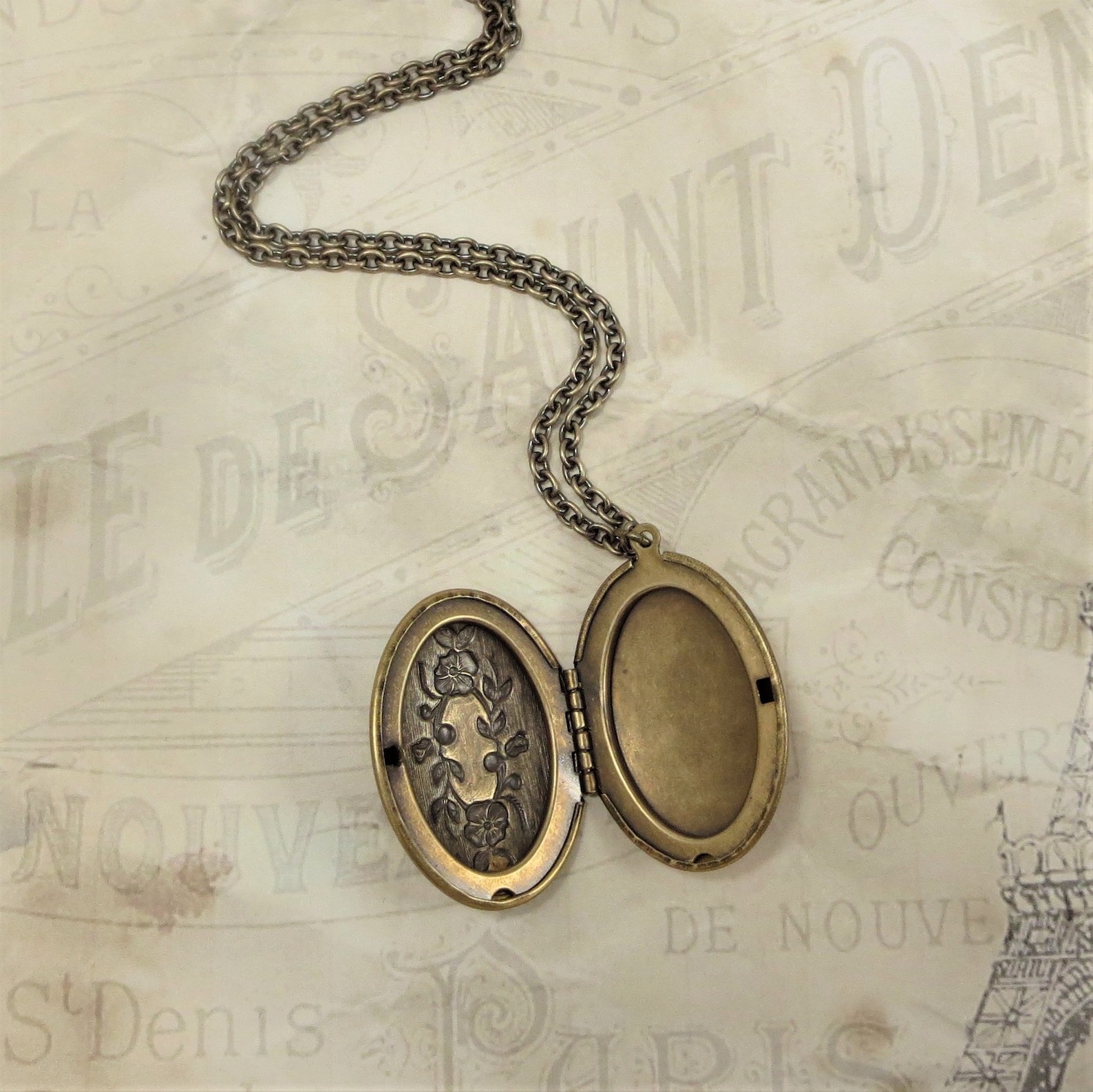 Victorian Locket Flower Locket Floral Oval Locket Photo Locket - Etsy