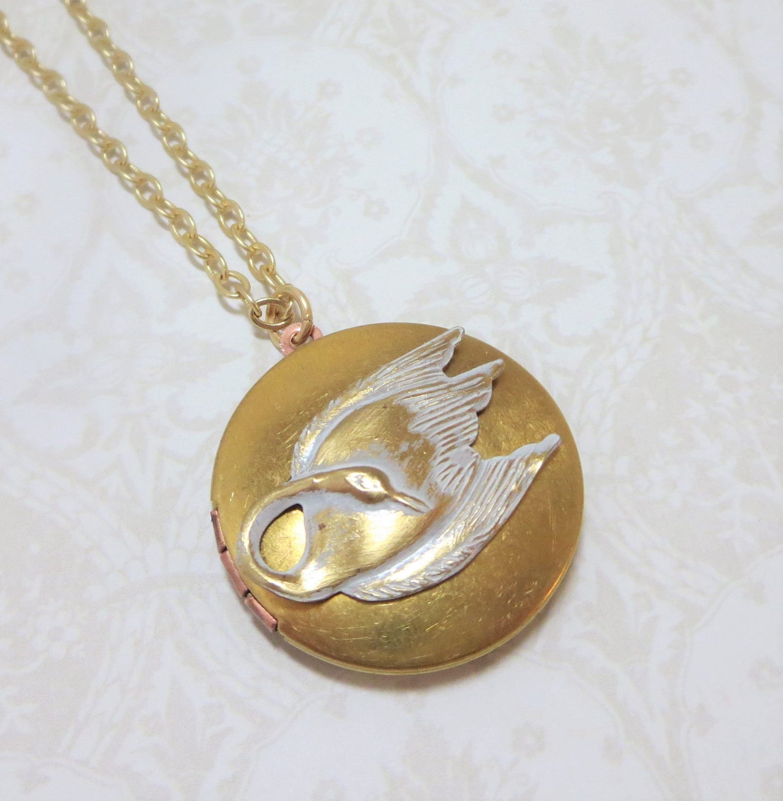 Swan Locket Swan Necklace Pendant White Swan Vintage Locket - Etsy