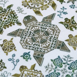 Turtle Quaker by Owl Forest Embroidery. Printed Counted Cross Stitch ...