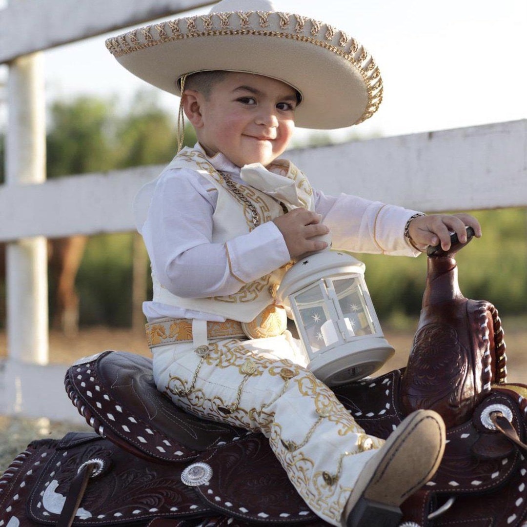 Mexican Charro Boys Suit 8-piece Set Jacket Vest Pants Hat Bow Shirt ...