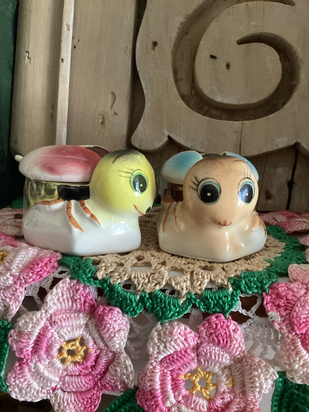 Vintage Anthropomorphic Honey Bee Condiment Set - Etsy
