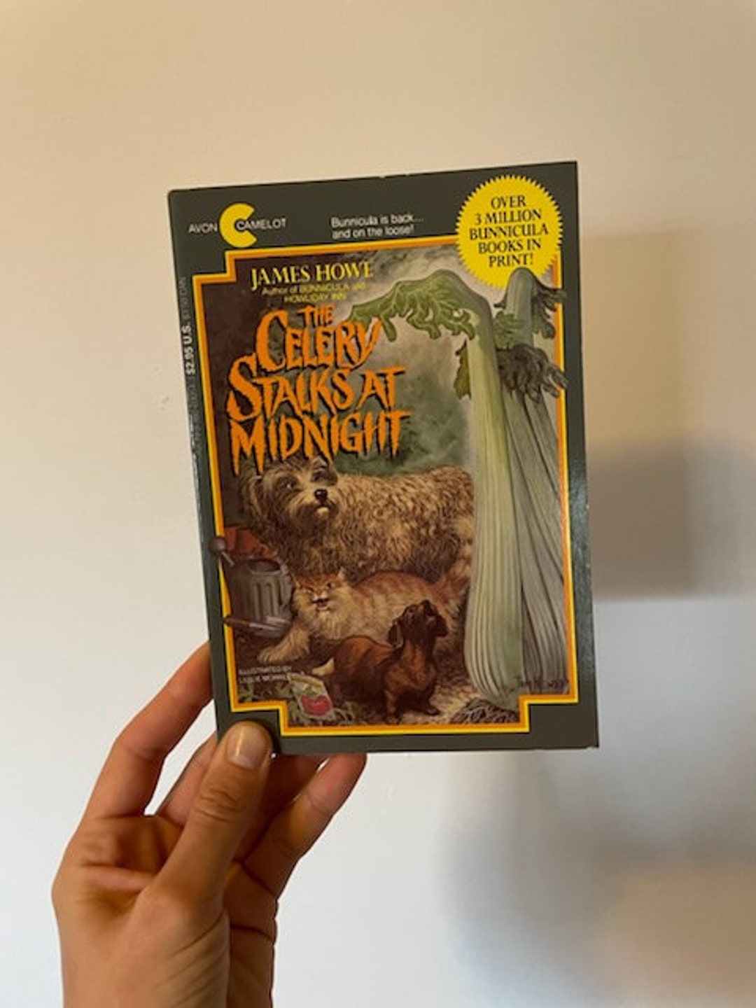 1984 First Avon Camelot Printing Paperback Chapterbook Bunnicula is ...