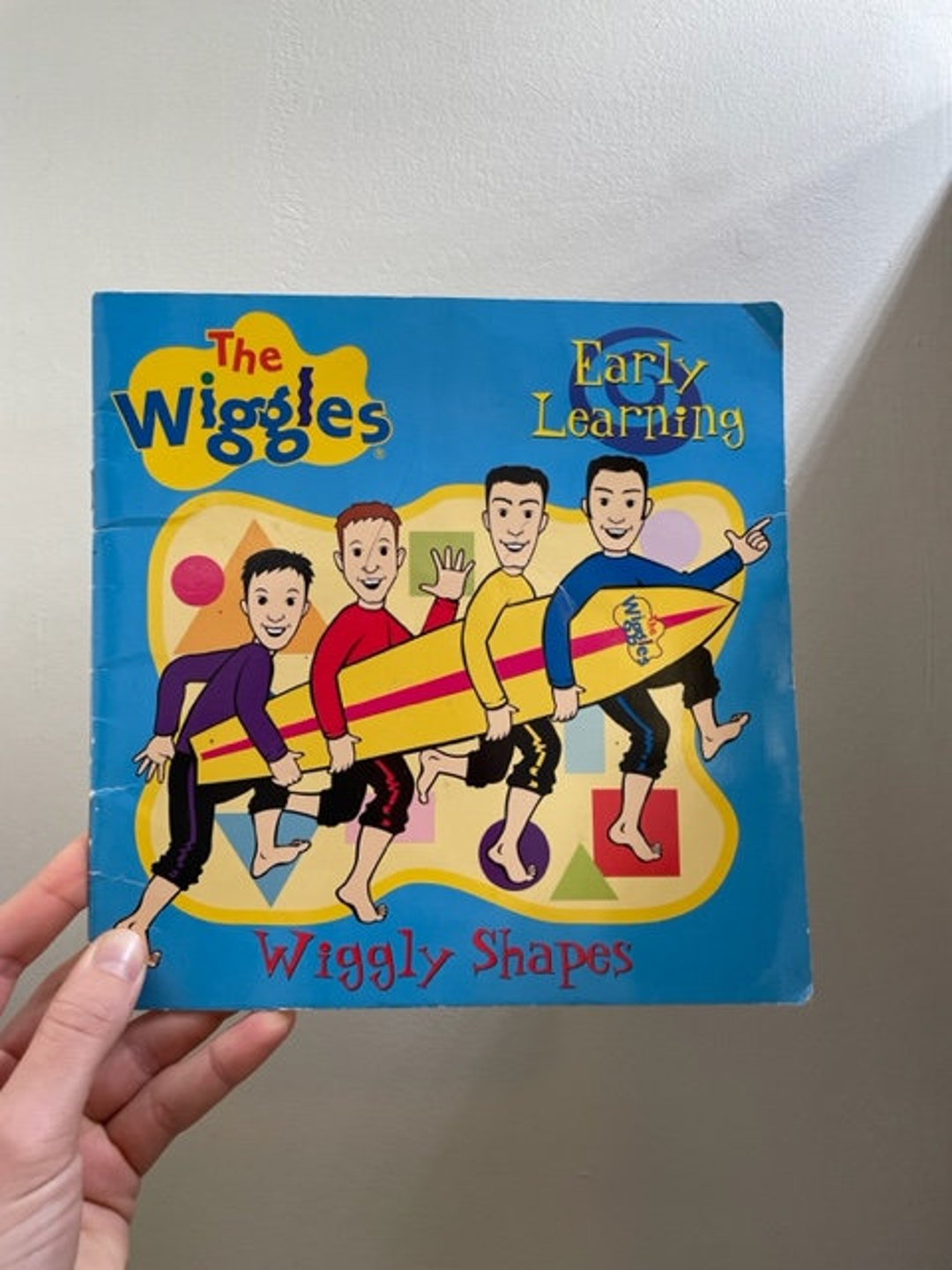 2003 Paperback the Wiggles Early Learning Wiggly Shapes Picture Book ...