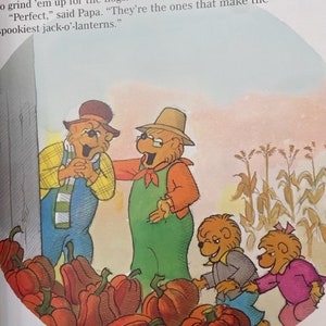 Paperback the Berenstain Bears 50th Anniversary Go on A Ghost Walk Book ...