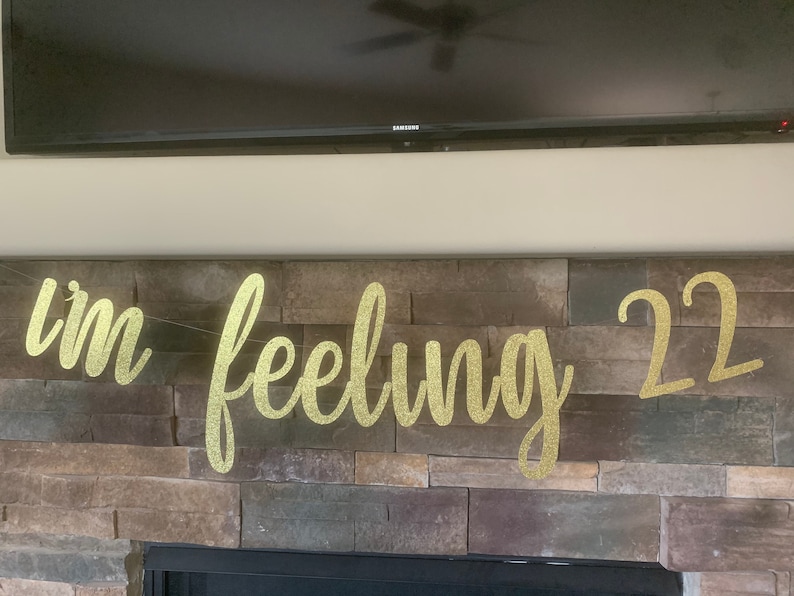 I'm Feeling 22 Glitter Banner: 22nd Birthday Party Decor - Etsy