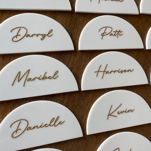 Custom Acrylic Arch Place Card: Engraved Wedding Table Decor - Etsy