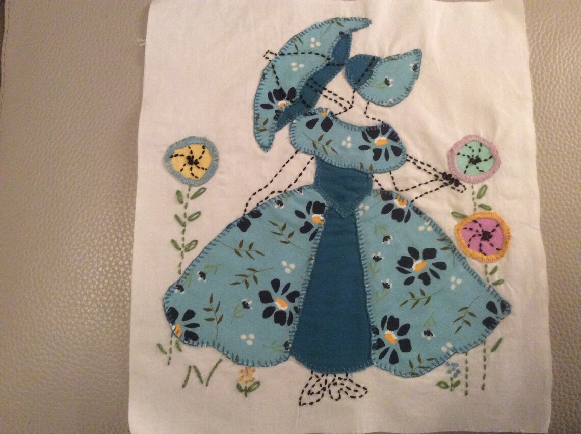 Parasol Lady With Flowers Quilt Block Paper Pattern Only (not a Kit) - Etsy