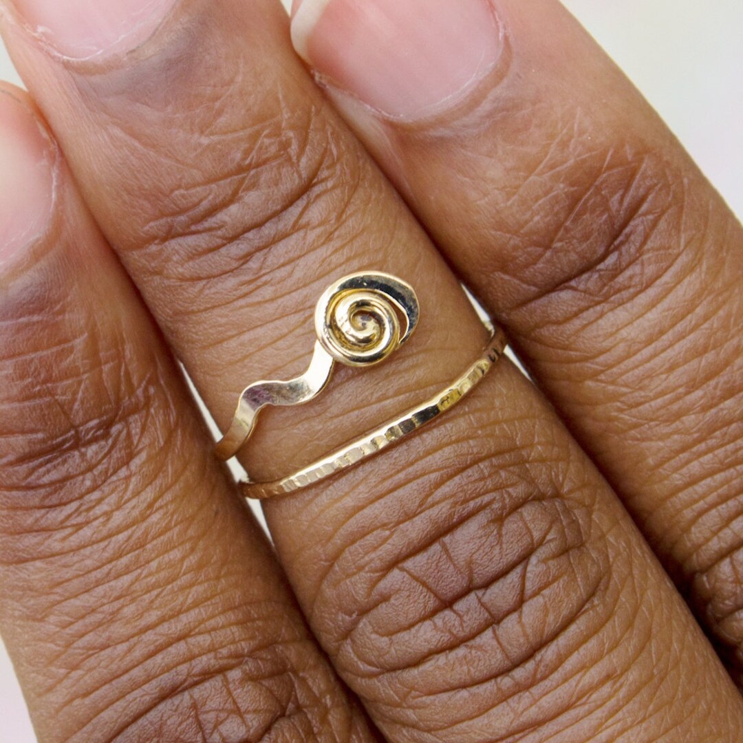 Spiral Wave Midi Ring Hammered Gold Knuckle Ring Comfy Fit Gold Wave ...
