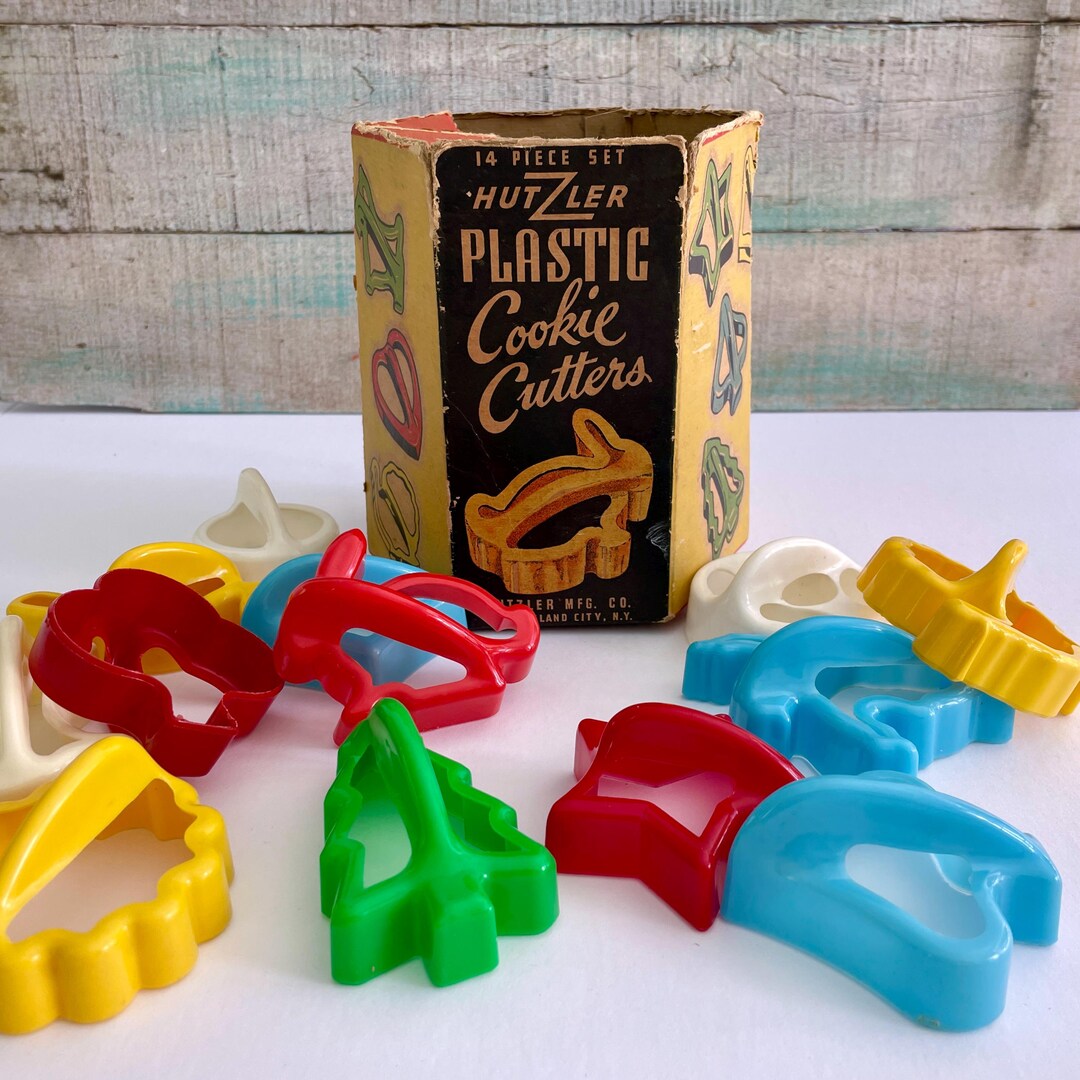 Vintage 1940s Hutzler Cookie Cutters: Set of 13, Original Box - Etsy