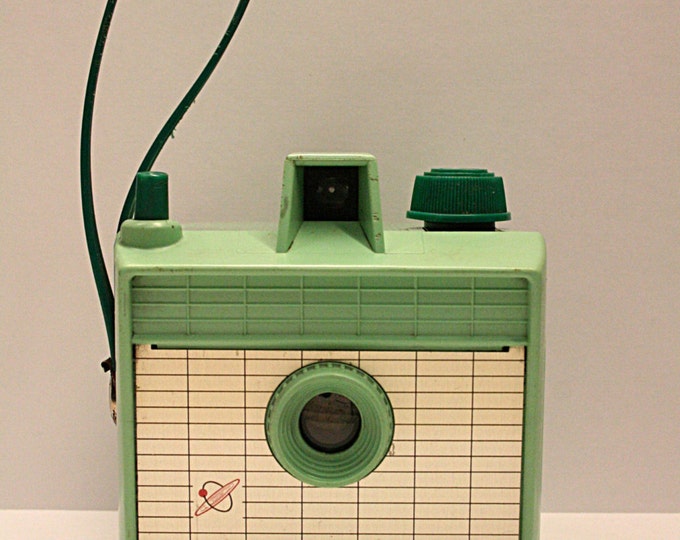 Vintage 1960s Imperial Savoy Box Camera Mint Green - With Instruction ...