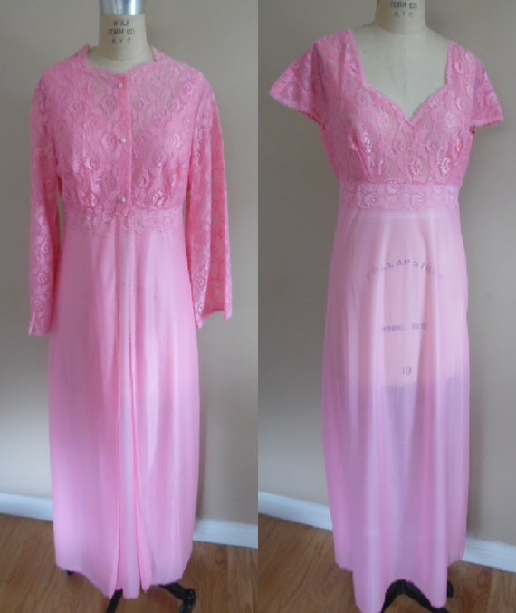 Vintage Pink Peignoir Set With Floral Lace Bodice and Bell | Etsy