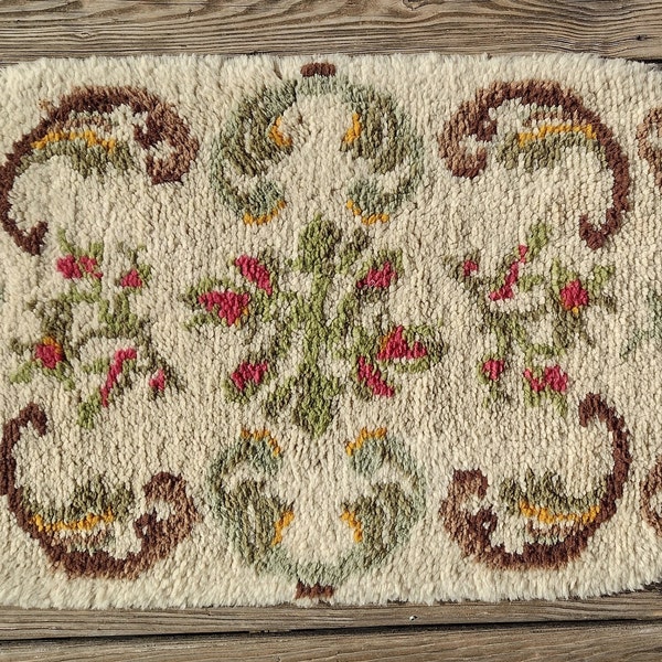 Hooked Wool Rug - Etsy