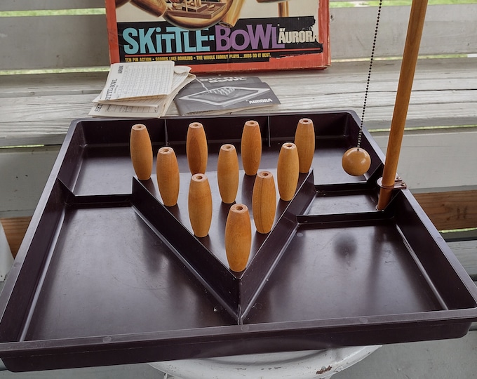 VINTAGE Game of Skittle Bowl. Complete With 10 Wooden Bowling Pins ...