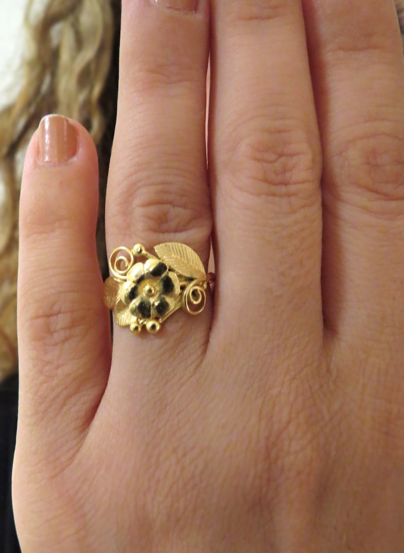 Unique Gold Flower Ring Flower and Leaves Ring Flower Gold - Etsy