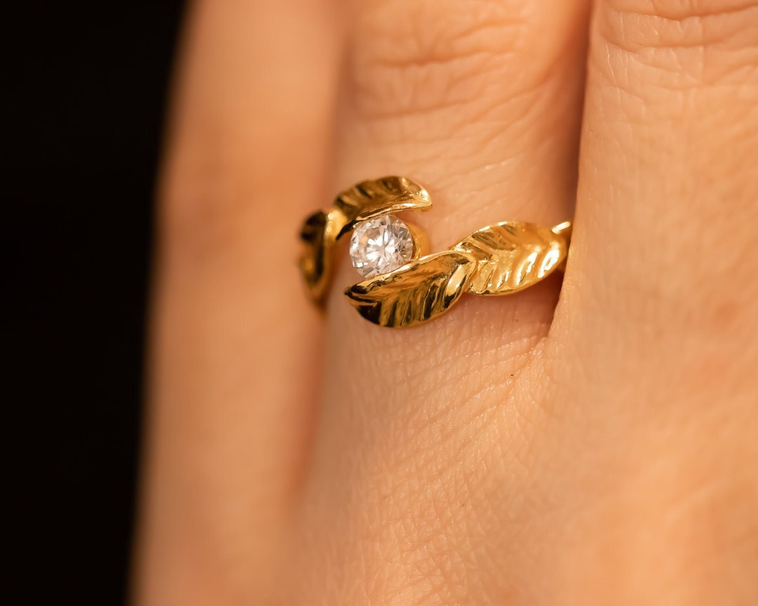 Leaf Engagement Ring, Nature Inspired Engagement Ring, Leaf Diamond ...