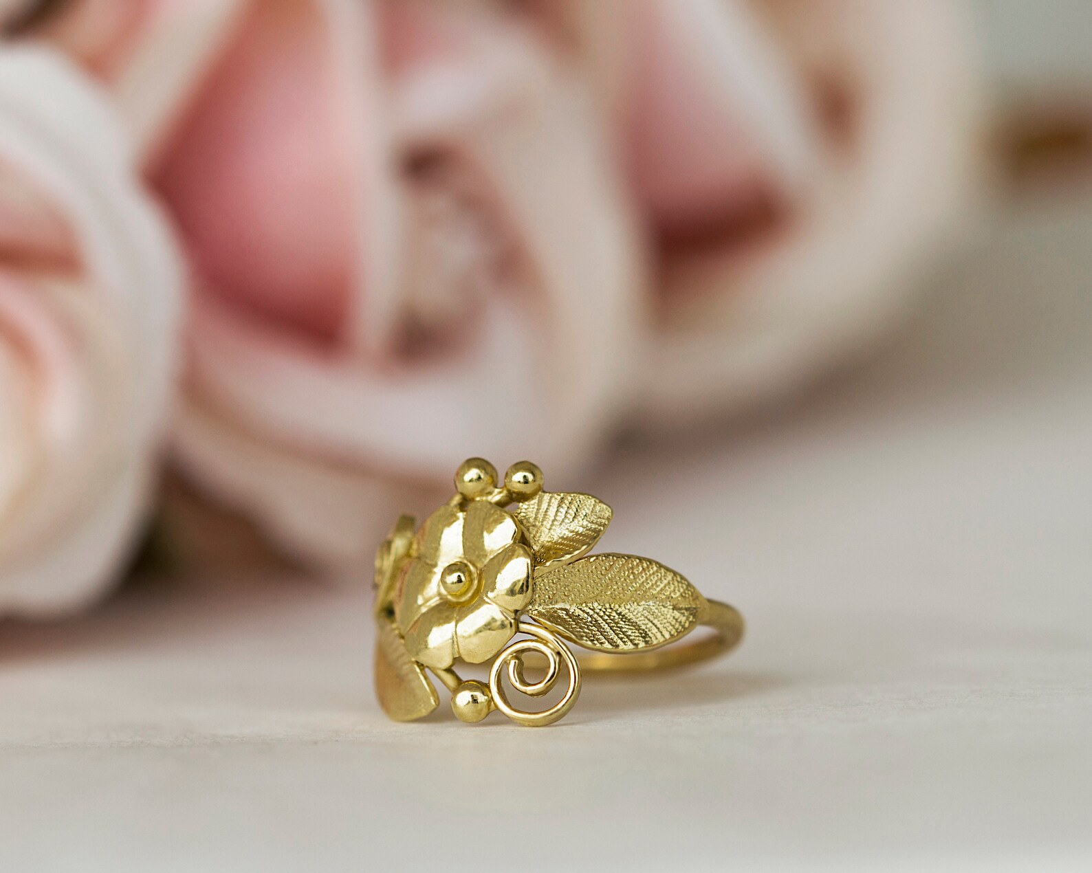 Unique Gold Flower Ring Flower and Leaves Ring Flower Gold - Etsy