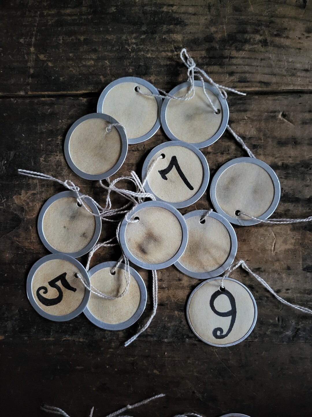 Rustic Hang Tags Metal Rim Circle Gift Tags Craft Supply Set of 25 Pre ...