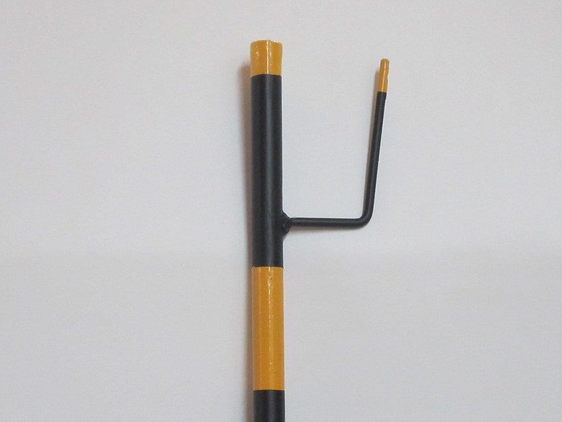 Power Pole - Electrical Extension Cord Holding Pole for Block Heater ...