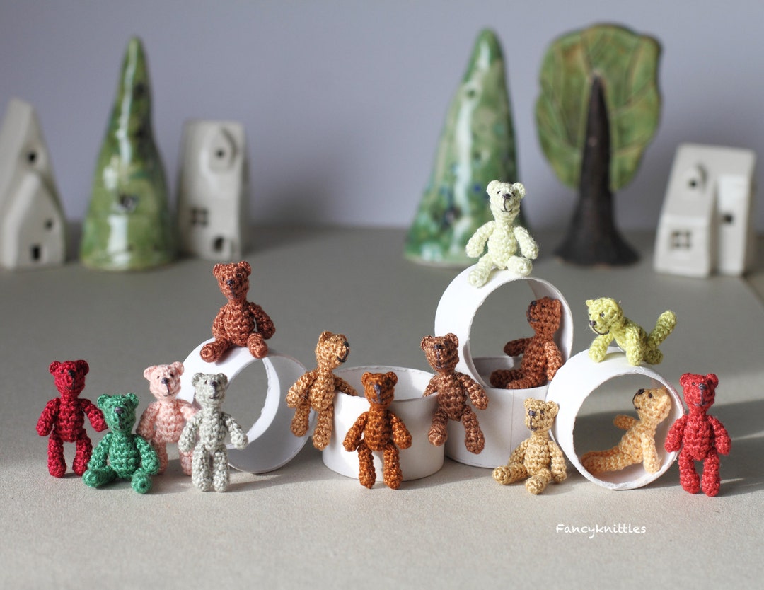 Crochet Teddy Bear Dollhouse Miniature Toy, 1 Inch Doll, Tiny Winy ...