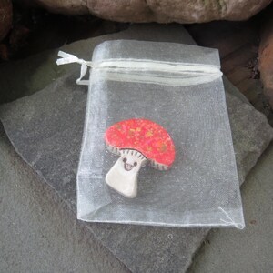 Mushroom Pocket Friend Essential Oil Diffuser, Aromatherapy Miniature ...