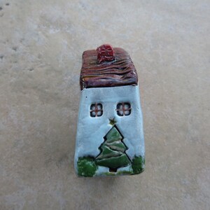 Miniature Santa House Essential Oil Diffuser, Holiday Home Aromatherapy ...