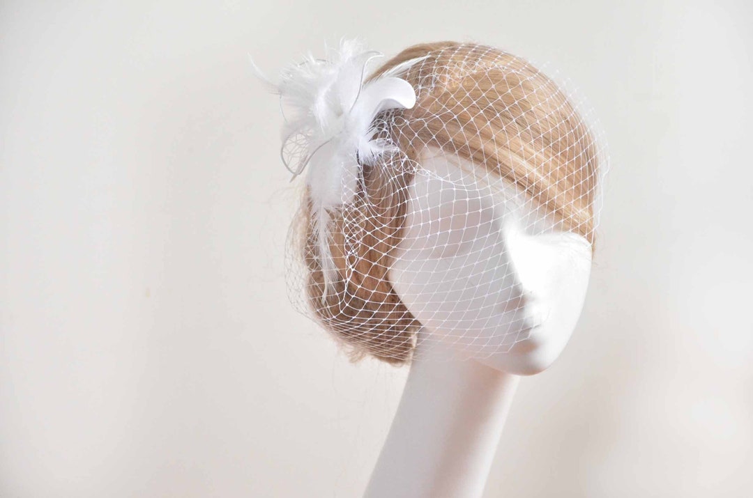 White Feather Fascinator With a Mini Birdcage Veil, Wedding Hair ...