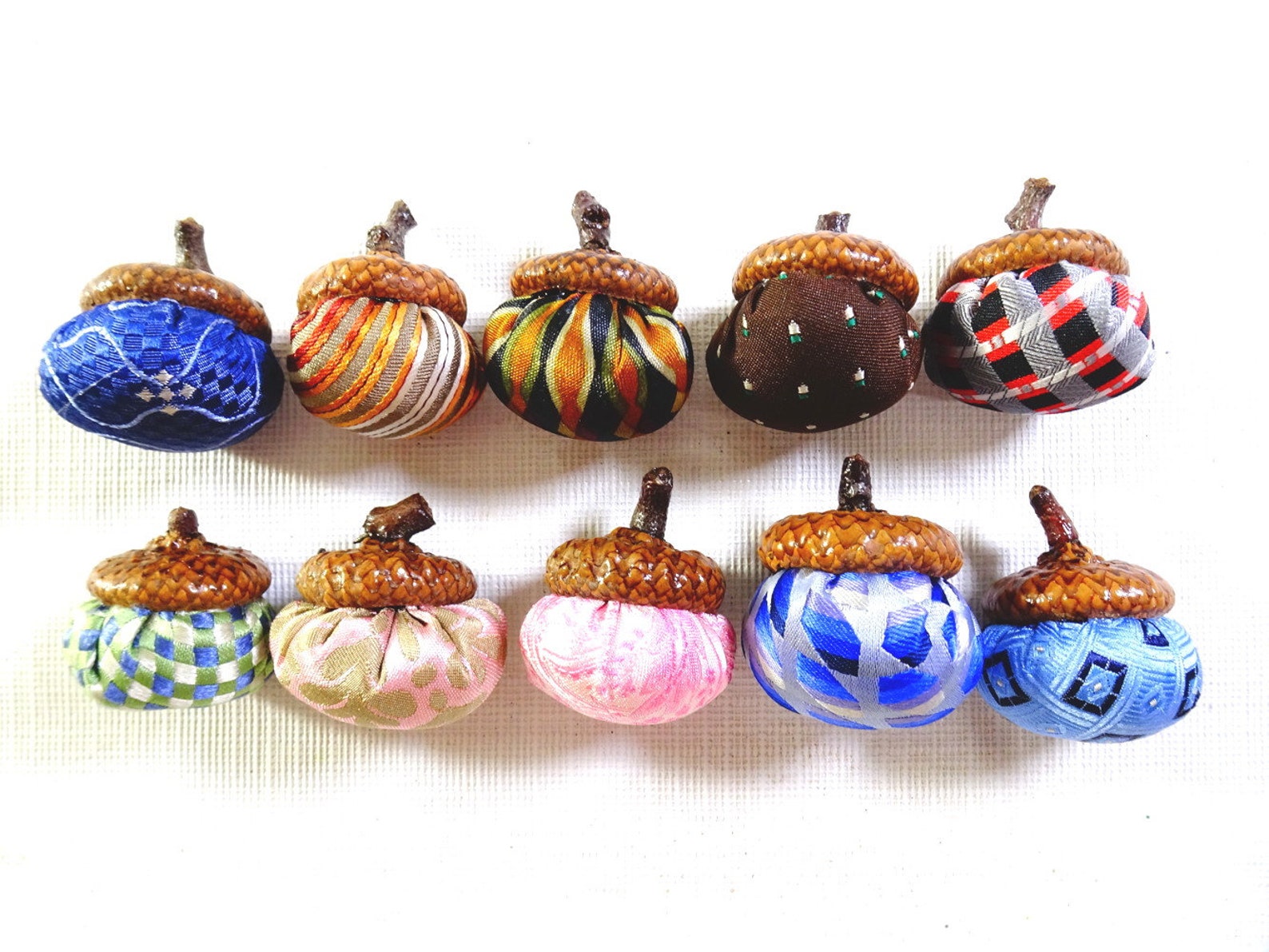 10 Handmade Woven SILK DECORATIVE ACORNS Autumn Fall Home Decor - Etsy