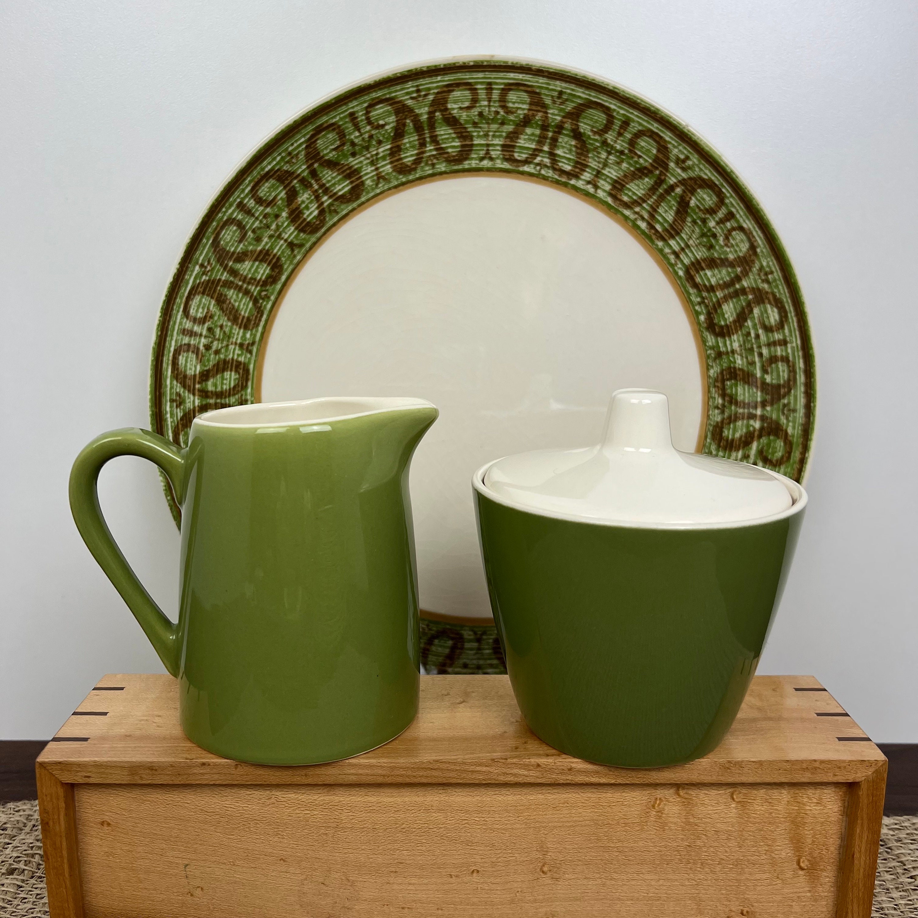 Vintage Royal China RYL4 Royal Pattern Dinnerware Service for 6 Dining ...