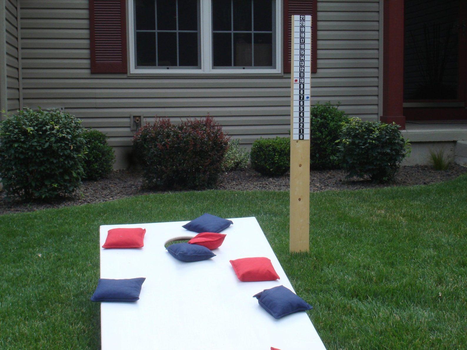 Upright Magnetic Scoreboard, Cornhole Bag or Washer Toss or Kan Jam ...