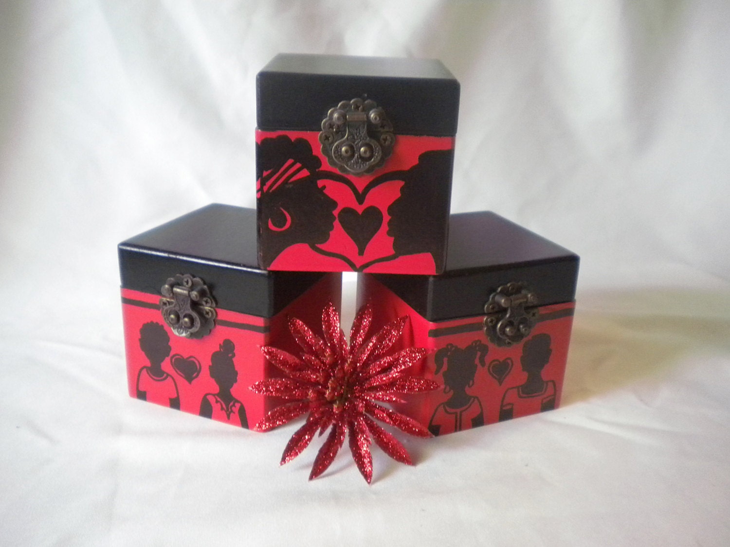 Family Gift Unique Wooden Trinket Boxes Hand Drawn Silhouetted Family ...