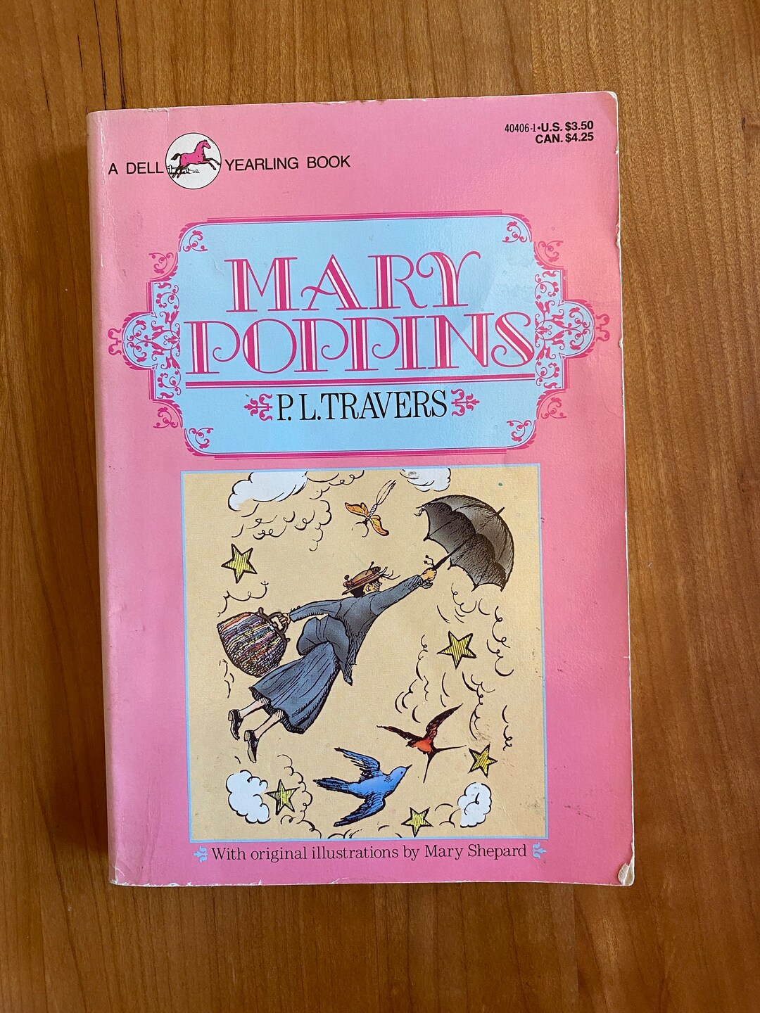 Mary Poppins by P.L. Travers - 1991 Dell Yearling Paperback - Etsy