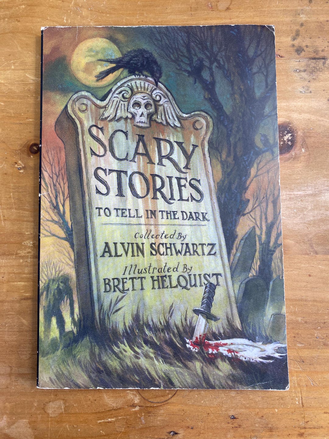 Scary Stories to Tell in the Dark by Alvin Schwartz - Illustrated by ...