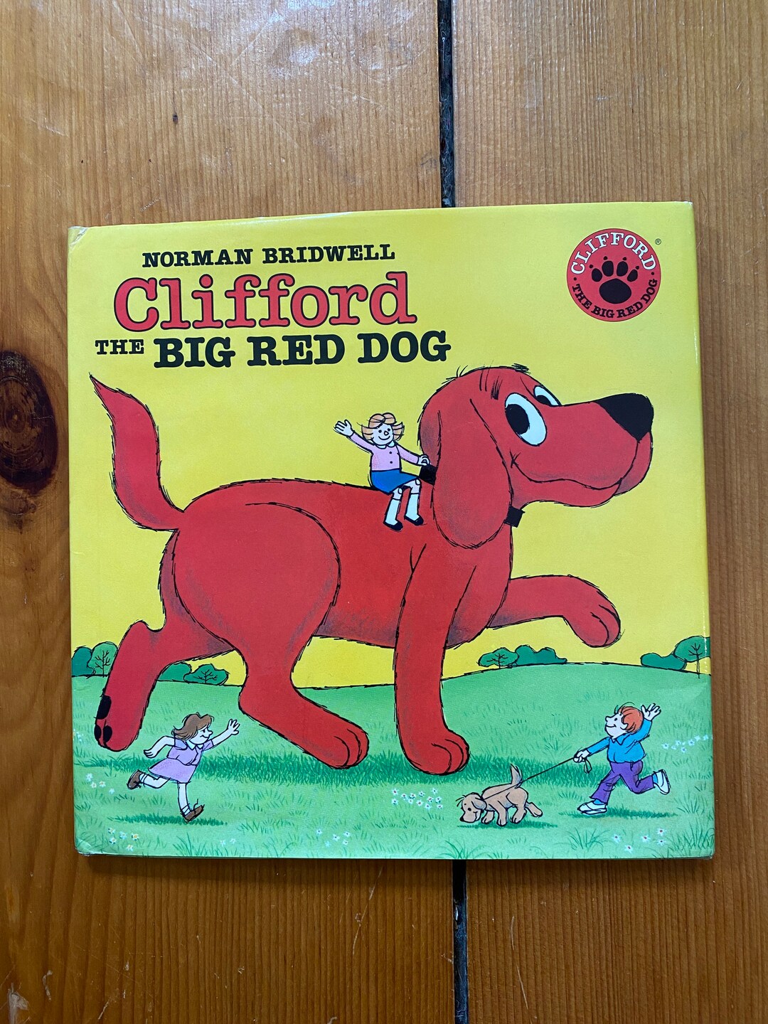Clifford the Big Red Dog by Norman Bridwell - 1980's Ex-library - Etsy