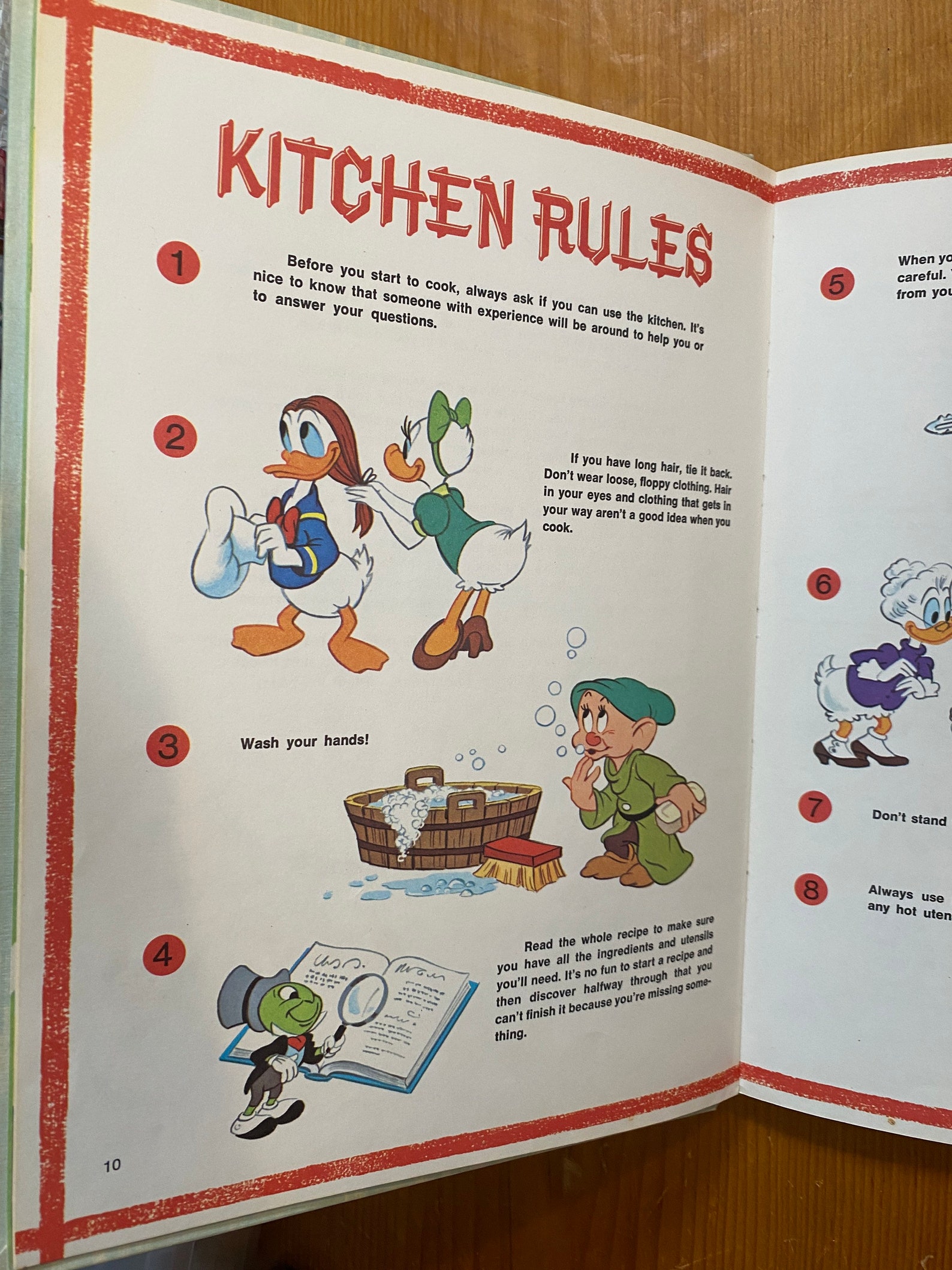 Walt Disney's Mickey Mouse Cookbook - Favorite Recipes From Mickey and ...