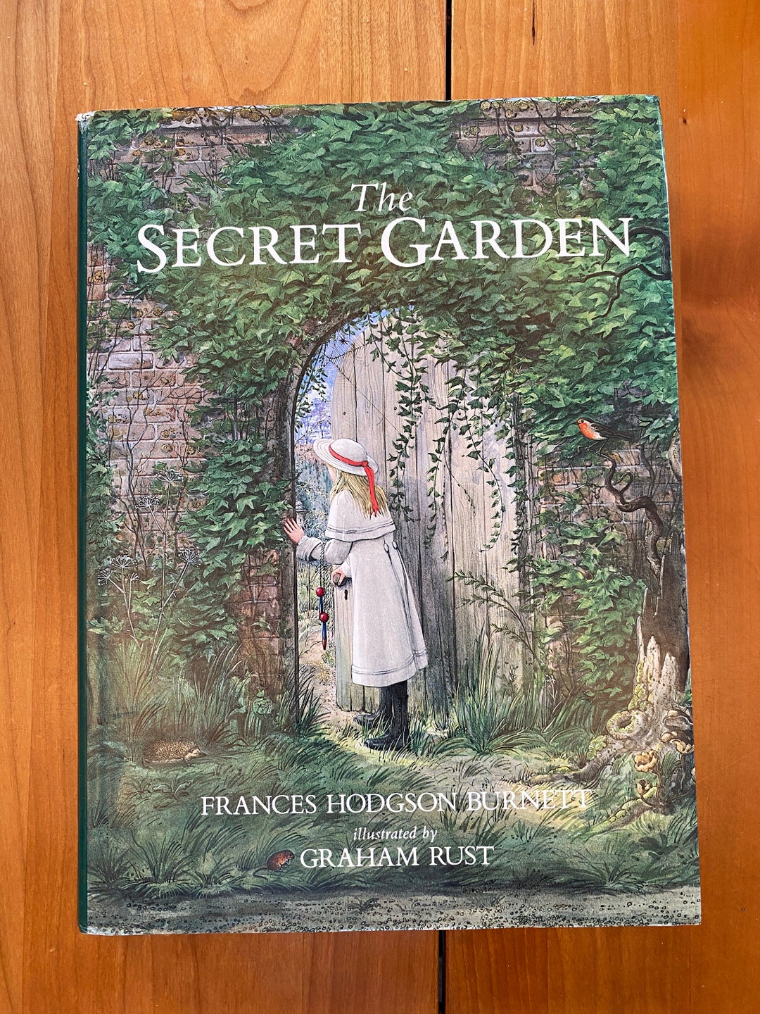 The Secret Garden by Frances Hodgson Burnett - Illustrated by Graham ...