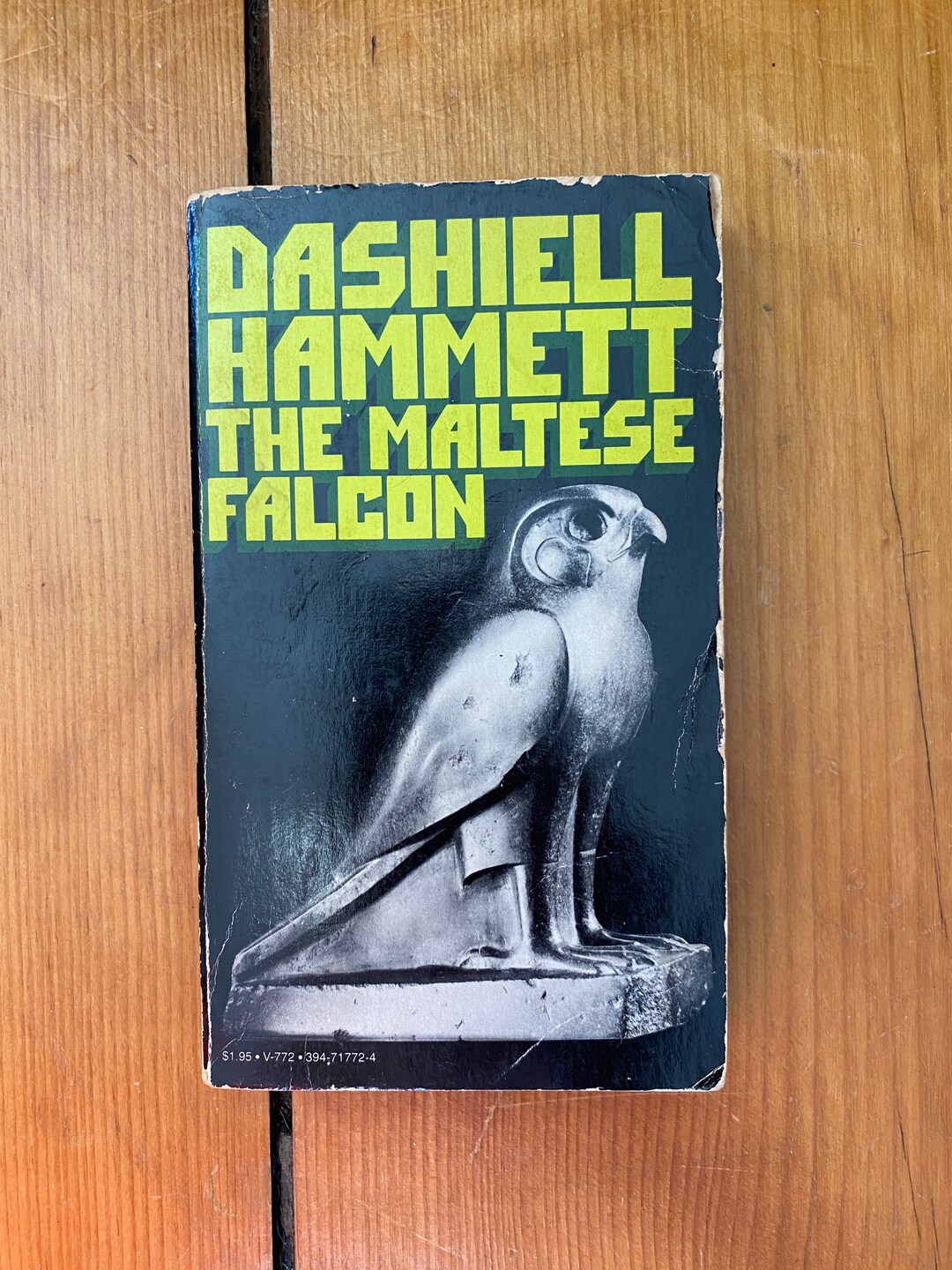 The Maltese Falcon by Dashiell Hammett - 1972 Vintage Edition - Etsy