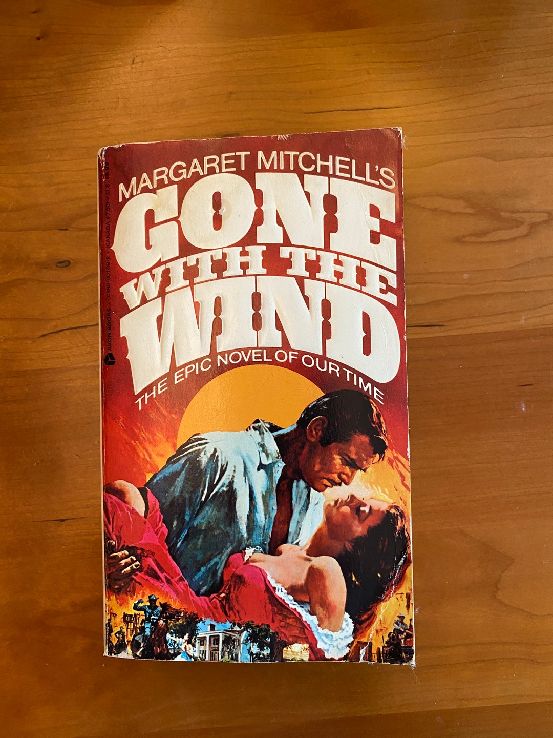 Gone With the Wind by Margaret Mitchell - 1980s Avon Books - Etsy