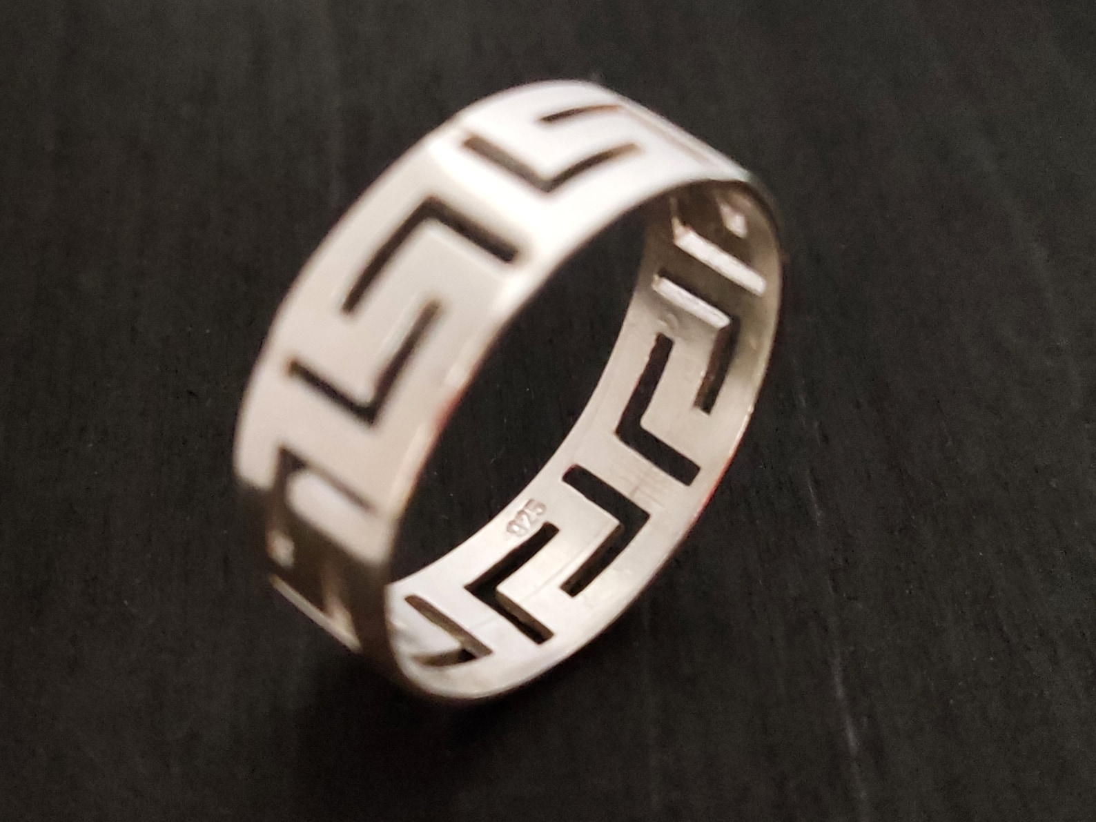 Sterling Silver 925 Ancient Greek Meander Eternity Key Ring 8mm, Men ...